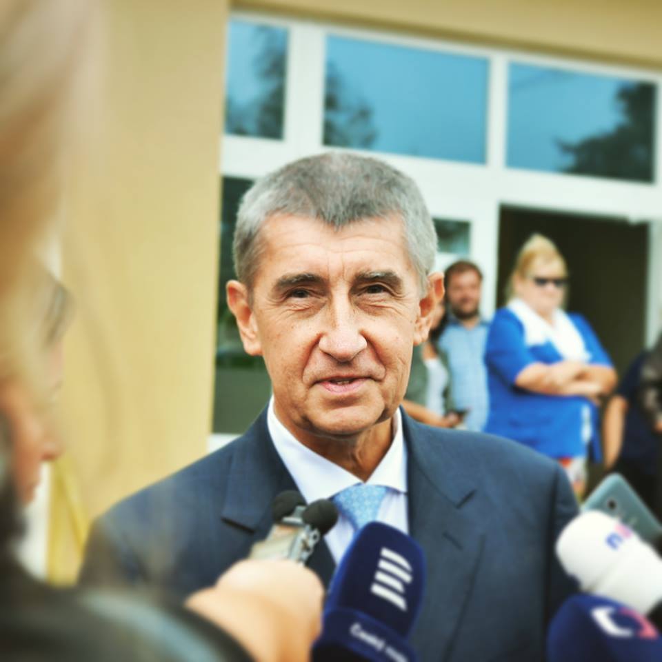Pavučiny byznysu: Ani Karkulka, ani Tonda Blaník. Akcie farmy Čapí ...